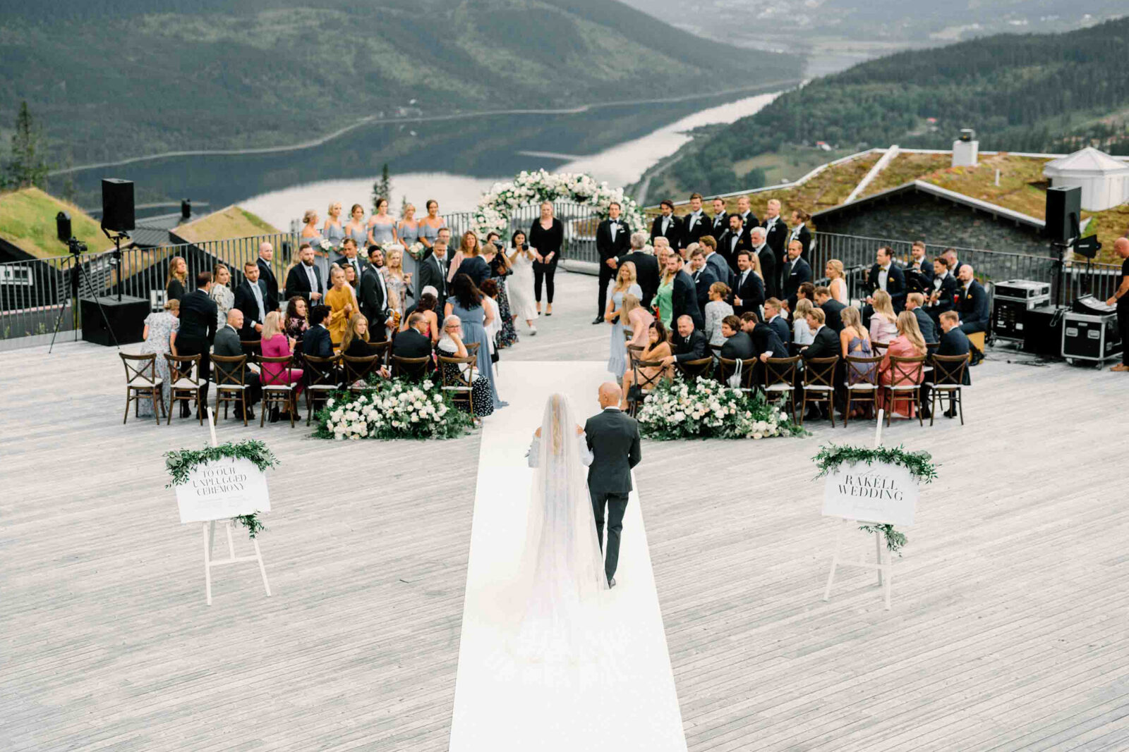 How Much Does a Wedding Cost in Sweden? Here's What You Need to Know